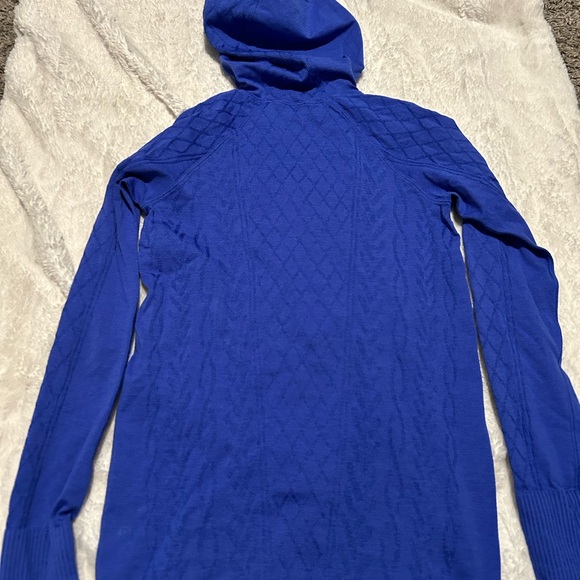 lululemon athletica | Tops | Lululemon Rest Less Textured Pullover Size ...
